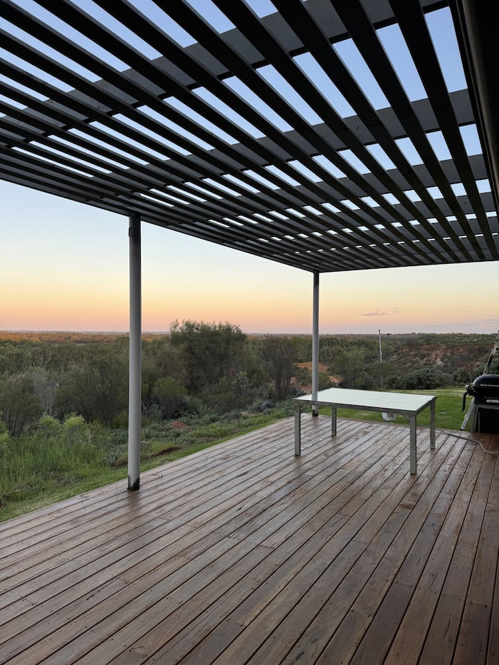 Rieu House - Clifftop River Stay - 4 Bedroom - Paringa