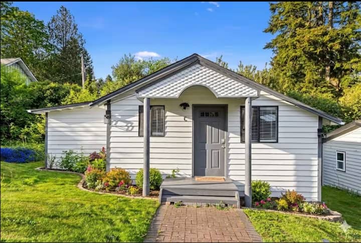 The Karmen’s Cottage Compound - Kent, WA
