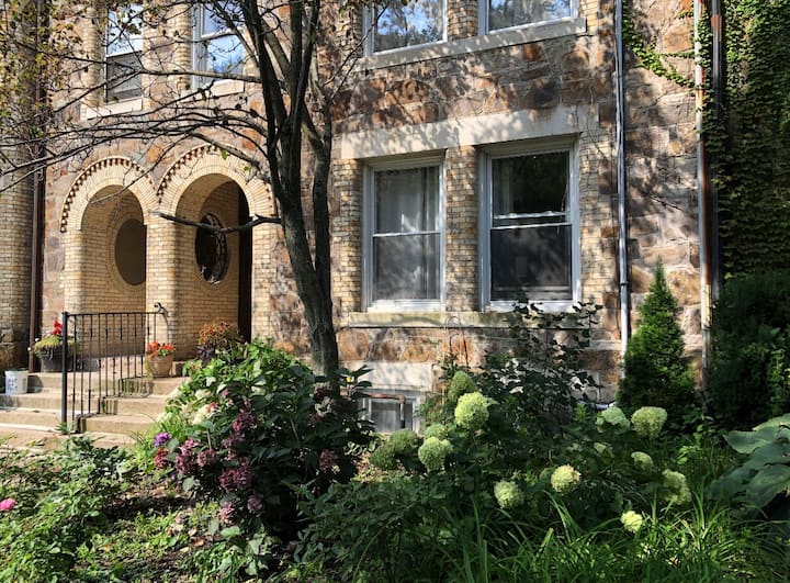 A Château Style Duplex In Brookline - Cambridge, MA