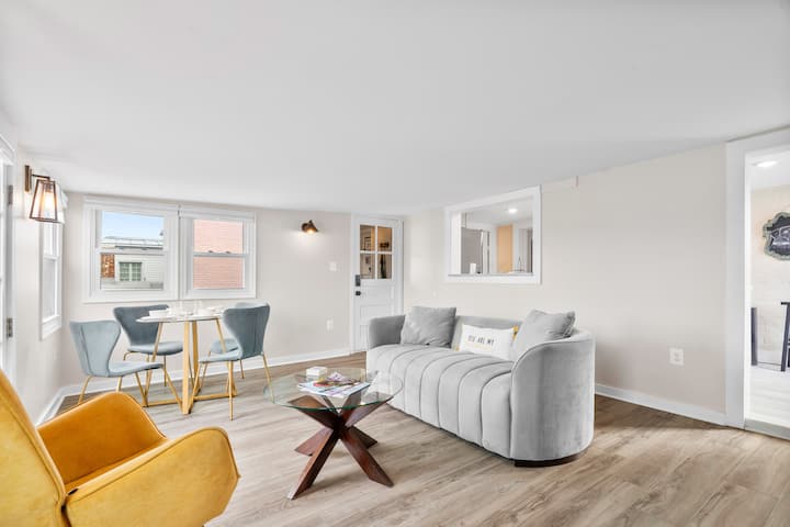 Chic Downtown Condo+rooftop + Parking+dogs Welcome - Frederick, MD