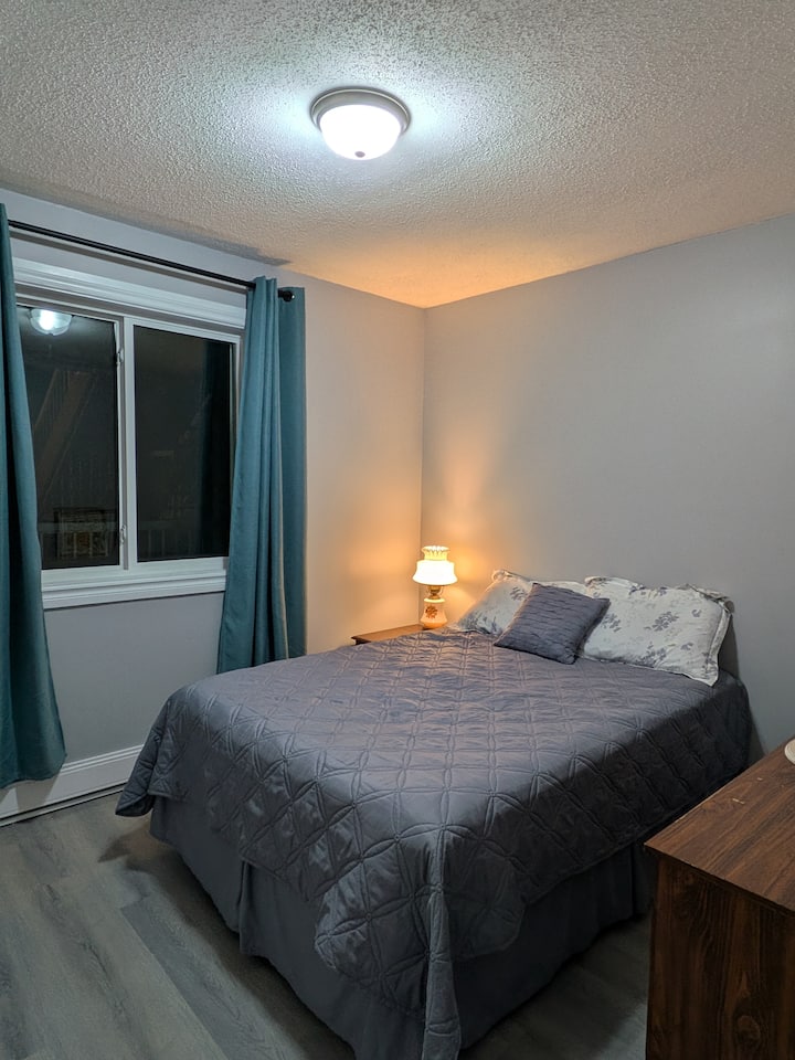 Riverside Room In Cozy Home - Bracebridge