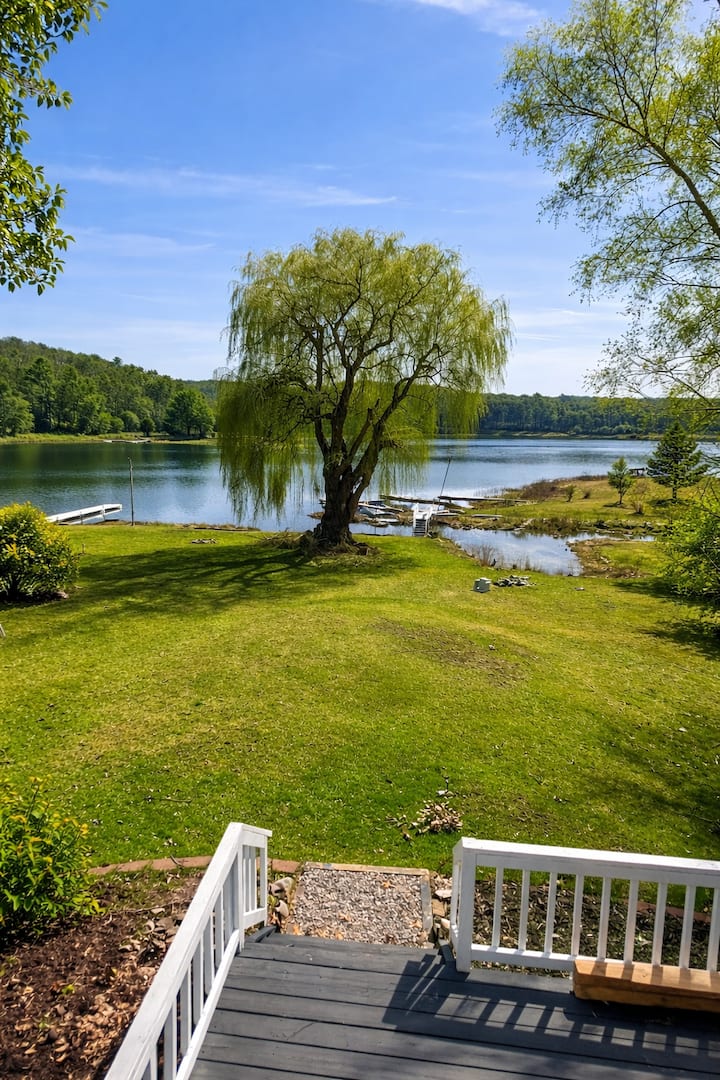Special Spring Rates- Check Us Out! Lake Cottage - Brooklyn, MI