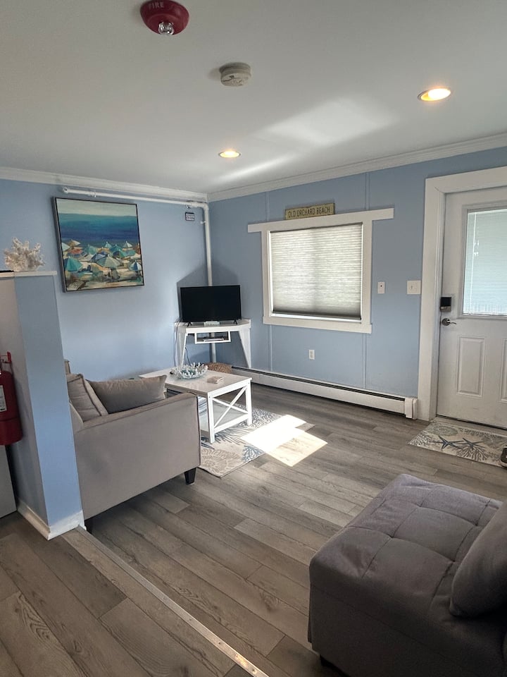 Coastal Condo Retreat, Steps From The Beach & Pier - Old Orchard Beach, ME