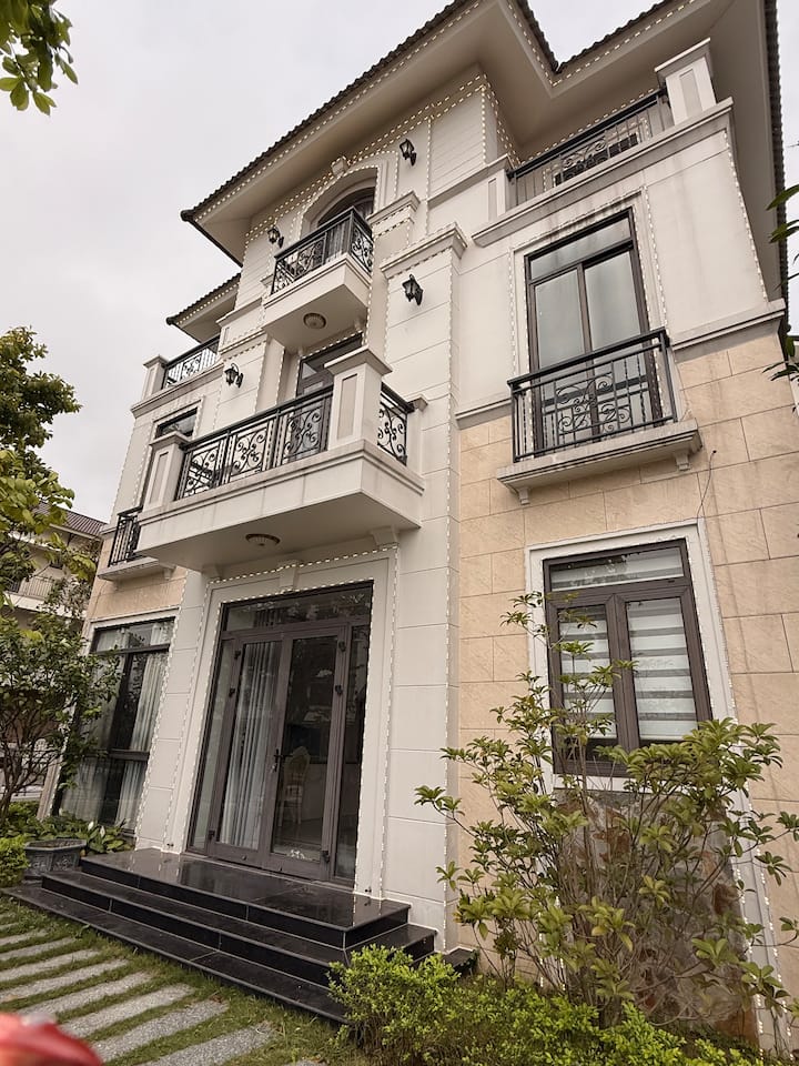 Cho Thuê Căn Hộ Gia đìNh, Nhóm Bạn - Từ Sơn