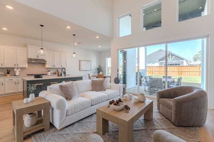 Stunning Luxe 4br Retreat +Movie Rm +Firepit +Bbq - The Woodlands, TX