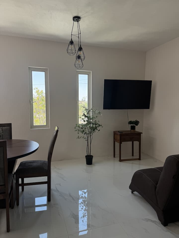 Departamento En Zona Norte, Cerca De Todo - Saltillo