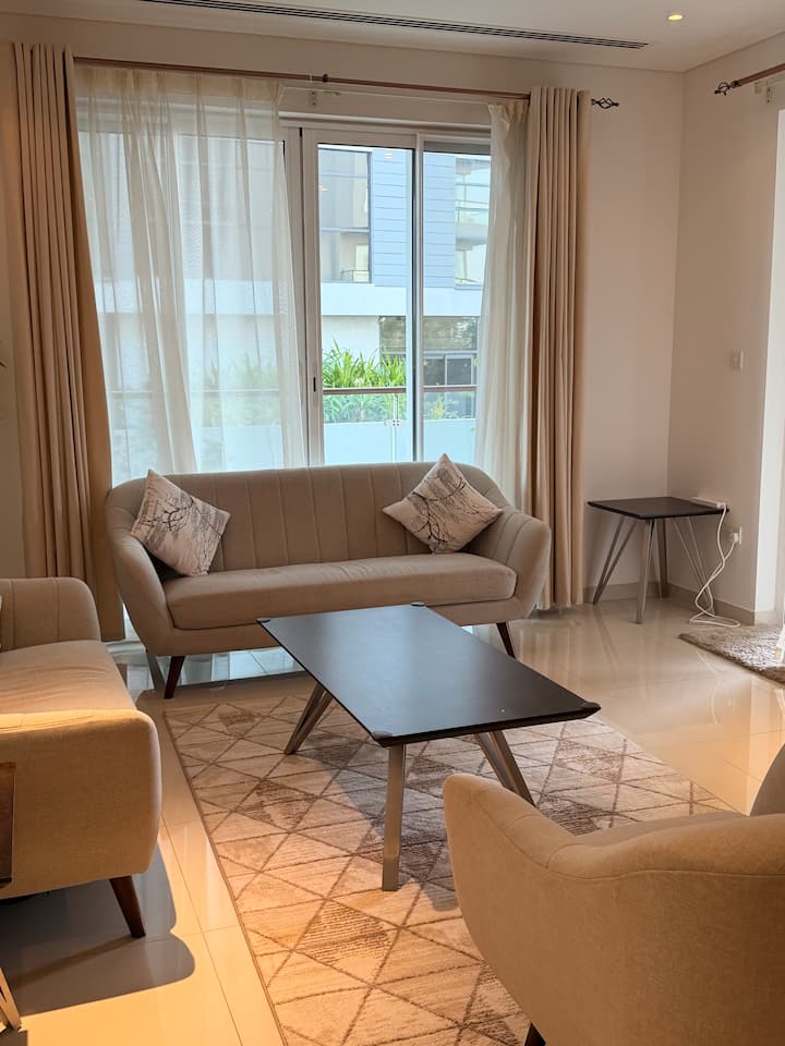 Marina Views1min Walk To Mysk Almouj Hotel - Muscat