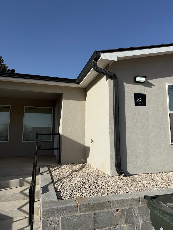 A Peaceful Escape In Unit C - Carlsbad, NM