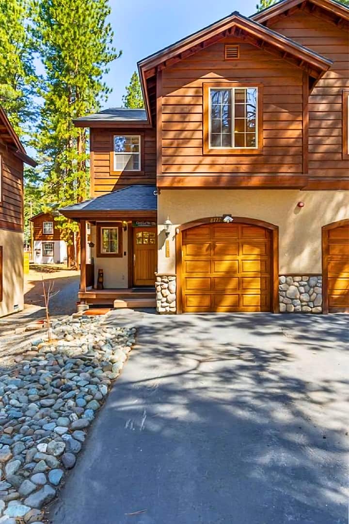 3br/2.5b, Walk To Lake, 15 Min To Skiing - Kings Beach, CA