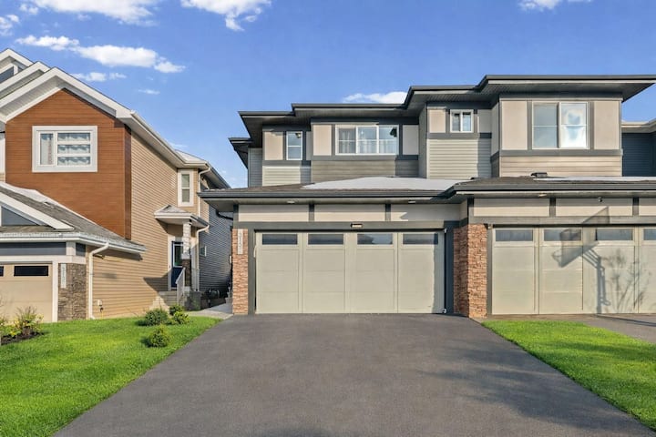 Relaxing 5br Retreat | Family-friendly | Sw Yeg - Edmonton