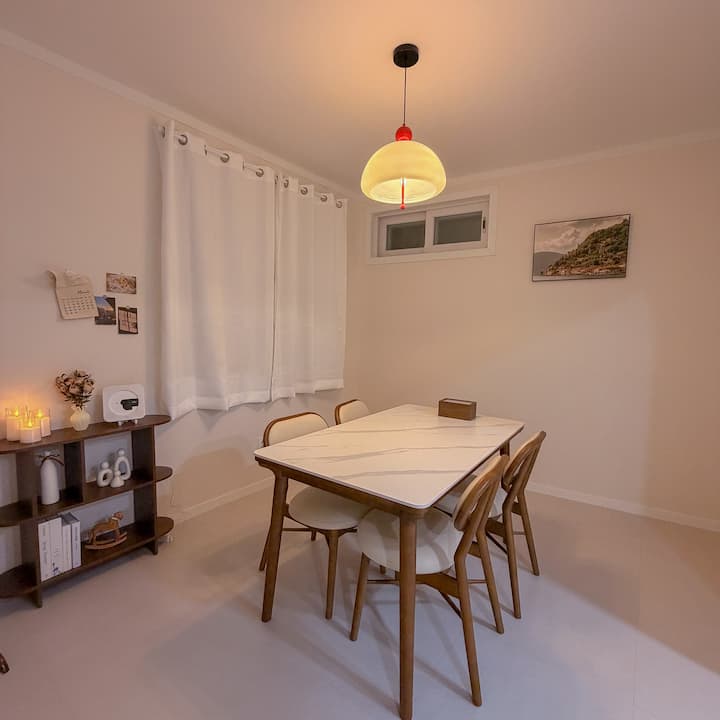 아홉(Ahop)/ 전주한옥마을 근접/ 단독주택/ 감성숙소 - Jeonju