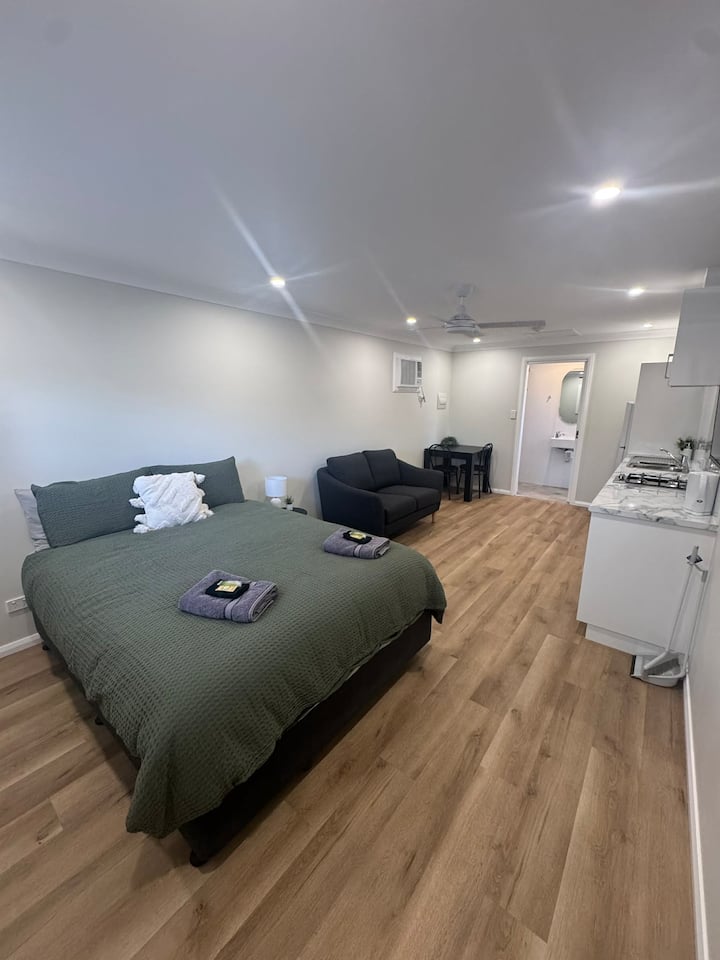 Self-contained Unit In West Wyalong - West Wyalong