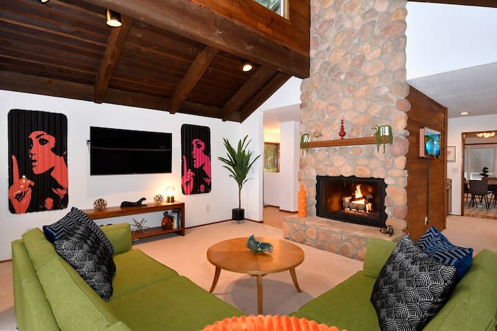 Charming & Hip Gladstone Retreat: All King Beds! - Happy Valley, OR