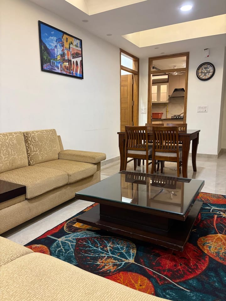 Brand New Cozy Space In South Ex By Alaya Homestys - Neu Delhi