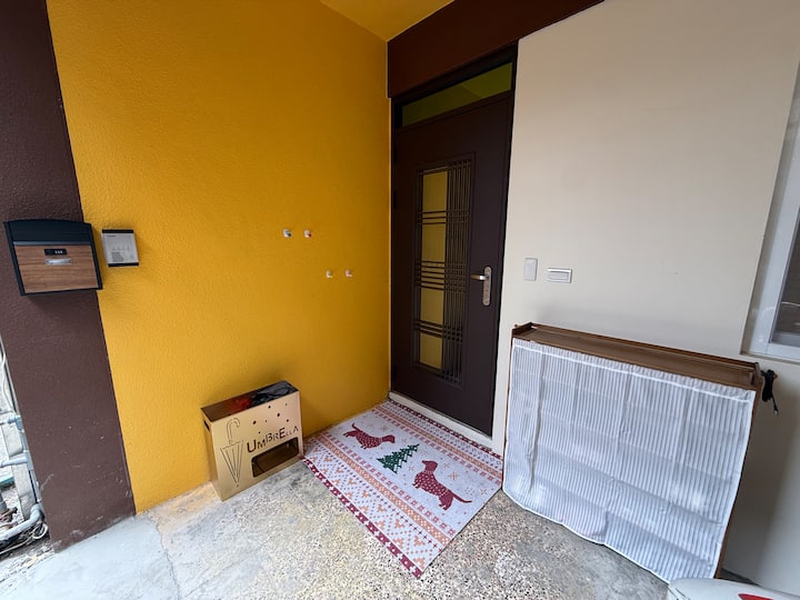 超美6坪大套房 (雙人加大床+43吋智慧電視+浴缸+智能馬桶) 地點近Sogo.機場捷運a21.高鐵 - 觀音區