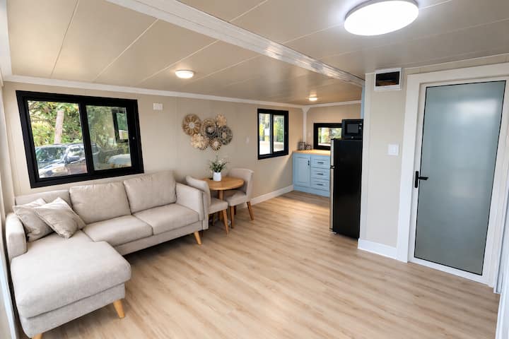 Country Cottage Retreat - Kokololio Beach Park, HI