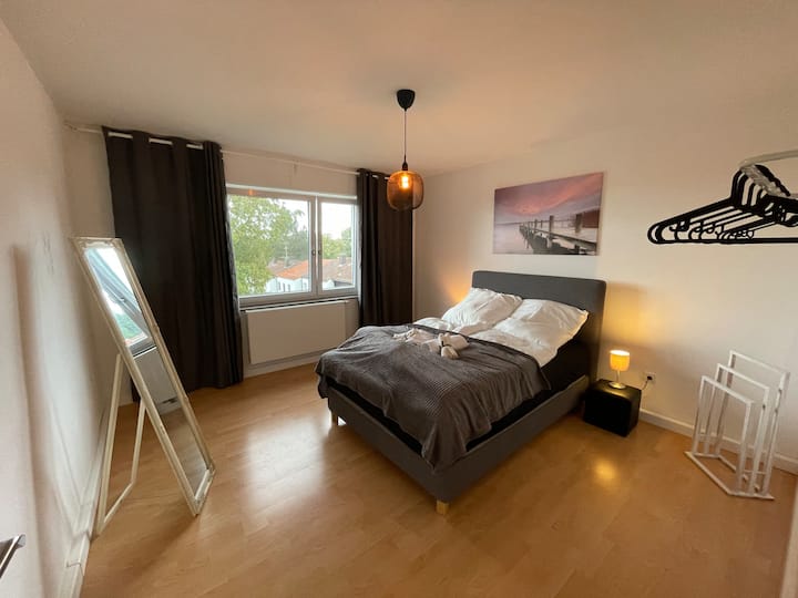 Sonniges Apartment, Ruhig, Strassenbahn, 2 Zimmer - Ulm