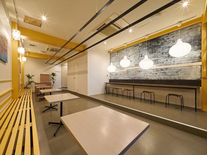 【1フロア丸々貸切】元町・中華街、日本大通りから徒歩約5分|68㎡/最大12名/3階|二段ベッド6台 - みなとみらい