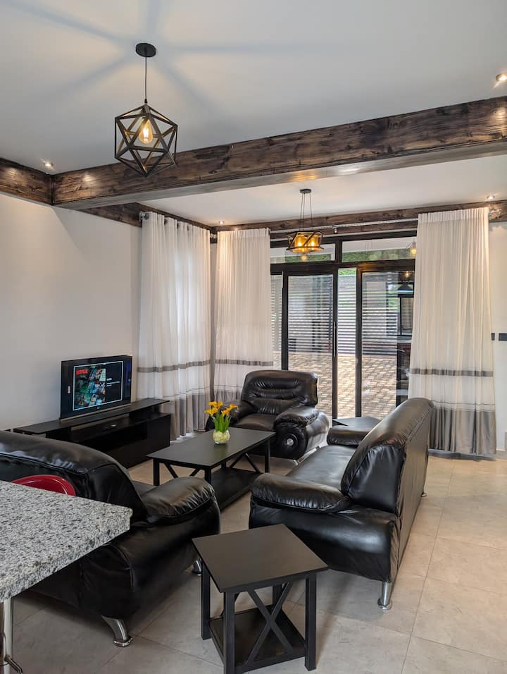 Your Cozy, Peaceful Home Away From Home - Rwanda