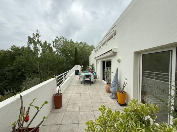 Exceptionnelle Terrasse à 2 Minutes De La Plage - La Grande-Motte