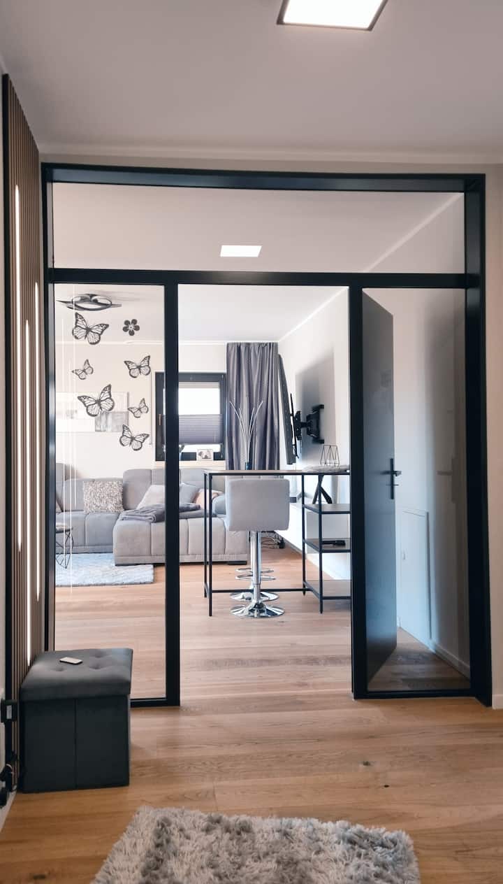 Wohnung Zentral In Neheim, Direkt Am Ruhrtalweg! - Arnsberg