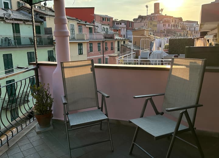 Vernazza Heritage Home - Patio & Air Conditioning - Vernazza