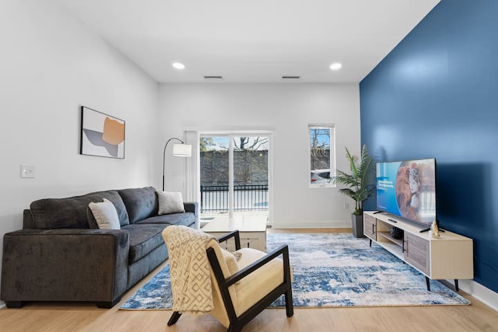 Cozy 1br Near Museums | Free Parking, Gym, +W/d - Cleveland