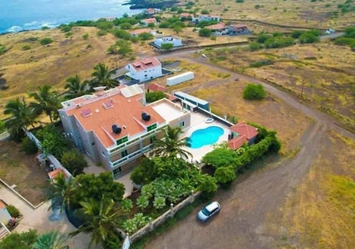 Cidade Serena Vista Ao Mar História E Gastronomia - Cabo Verde