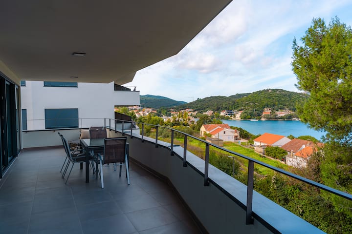 Bor 3 - Three Bedroom Apartment - Lumbarda