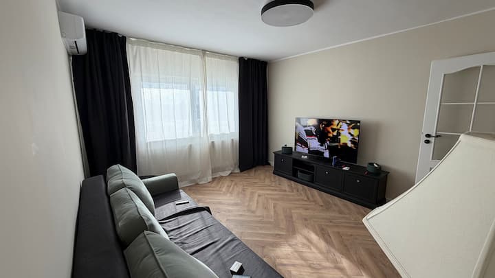 Cool New Place - Buftea