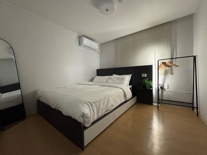 New 홍대 합정 스테이ㅣ합정역 · 망원역 8분 | 모던 감성 | 무인체크인 ㅣ 주차가능 - Seoul