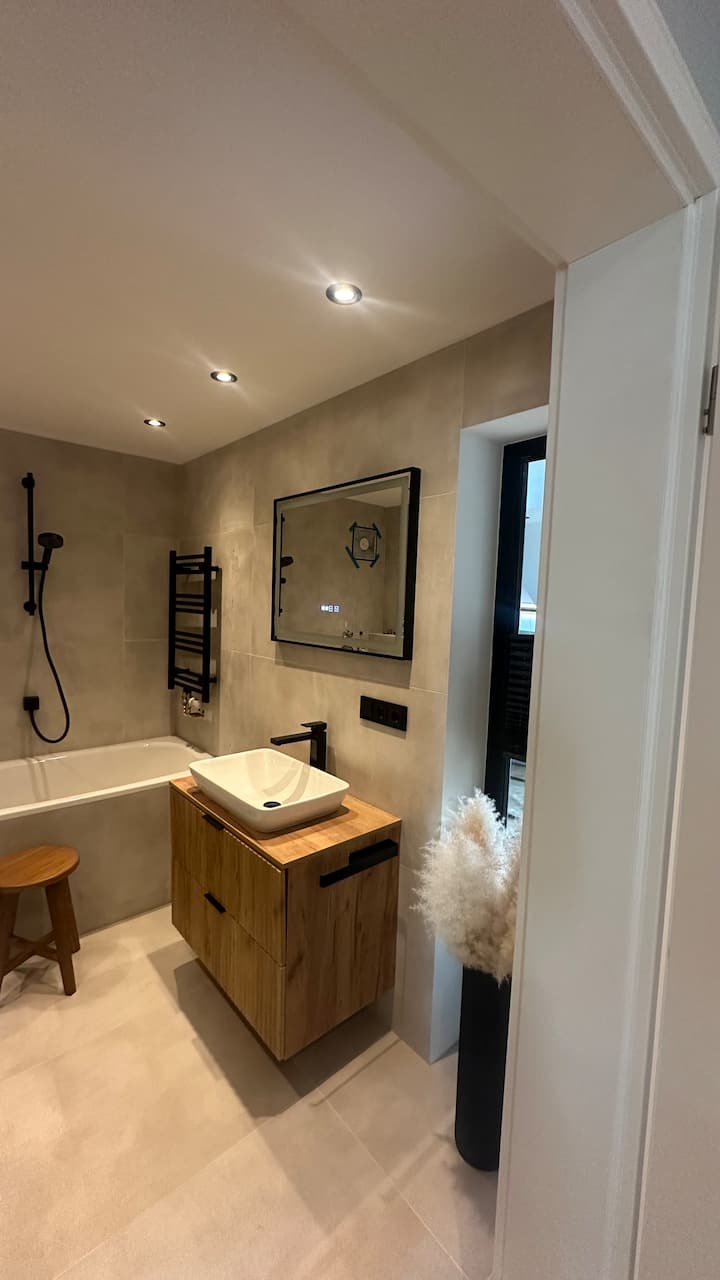 Luxury Penthouse - Private Floor, Terrace, Ac - Düsseldorf