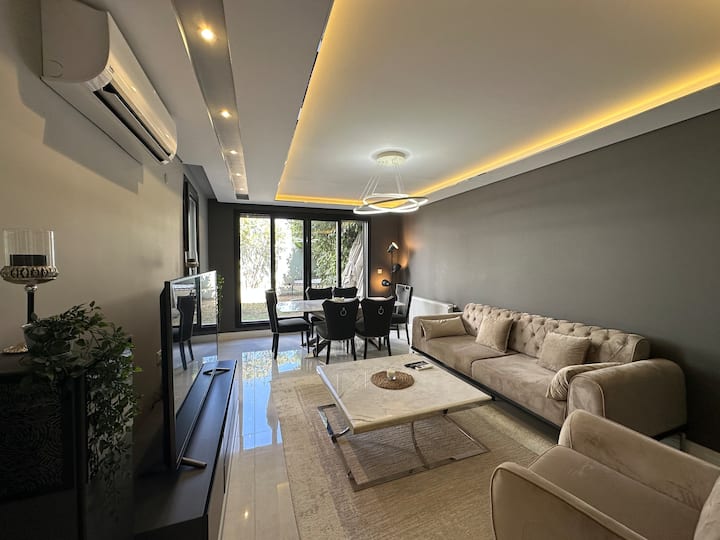 Kadınlar Denizi Lüks Bahçeli 3+1 Rezidans Daire - Kuşadası