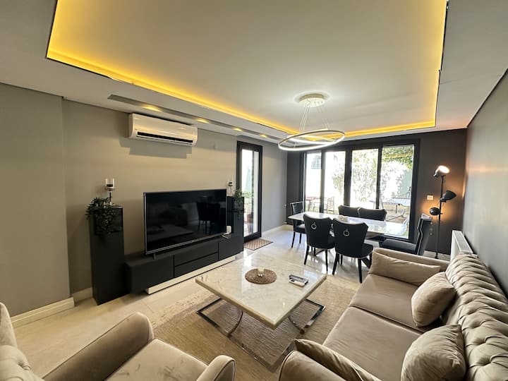 Kadınlar Denizi Lüks Bahçeli 3+1 Rezidans Daire - Kuşadası