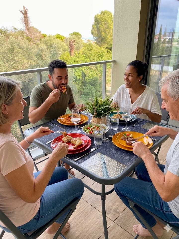 Appartement Moderne Piscine Résidence, Proche Port - Saint-Laurent-du-Var