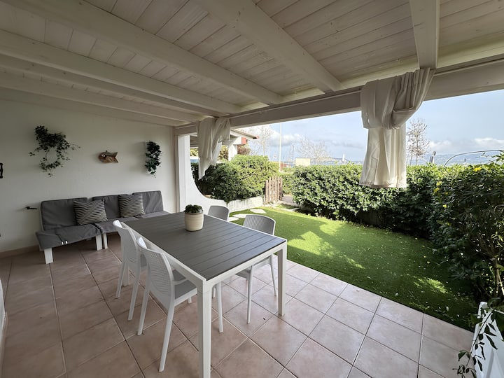 Ng Collection Laconia 12 - Arzachena