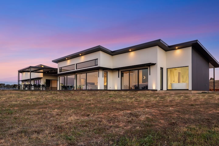 Clare Fairway Manor - Clare