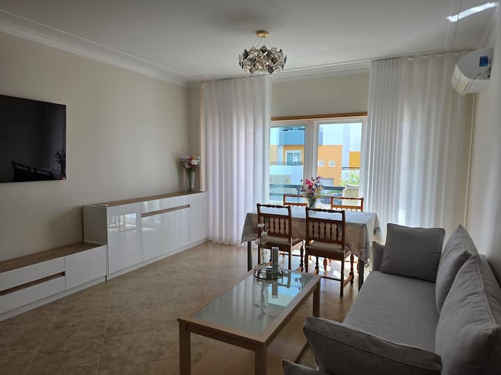 ​Refúgio Luminoso E Acolhedor Com Toque Moderno - Santa Luzia