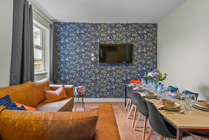 Spacious 5-bedroom Home For Large Families& Groups - Worcester