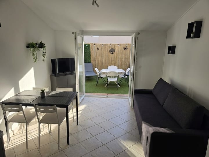 Maison Avec Parking Proche Des Commerces Et Plages - Fréjus