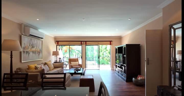 Manor Retreat - Somerset West