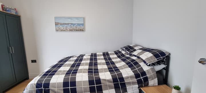 Warm & Welcoming Double Room In Armagh - Armagh