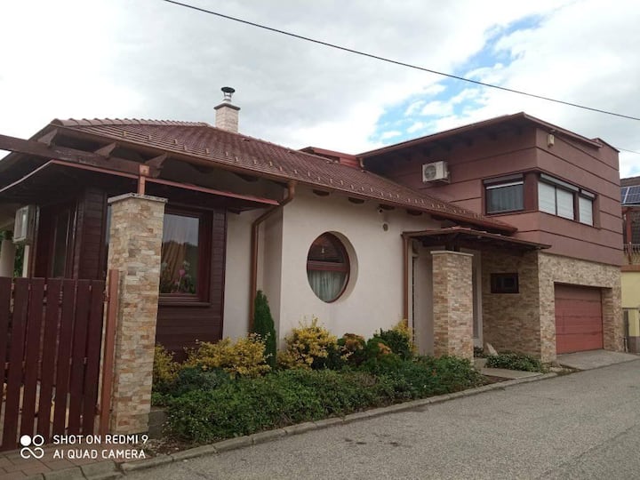 Besenyei Apartman - Silver - Sárvár