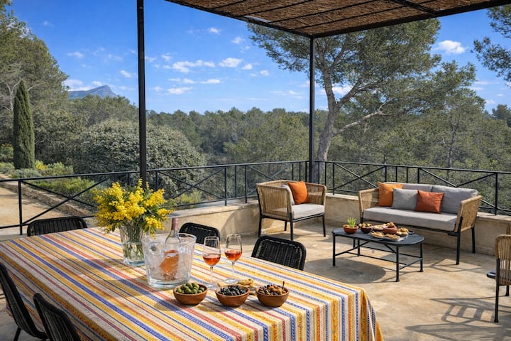 Maison De Charme Au Pied De La Sainte Victoire ! - Venelles
