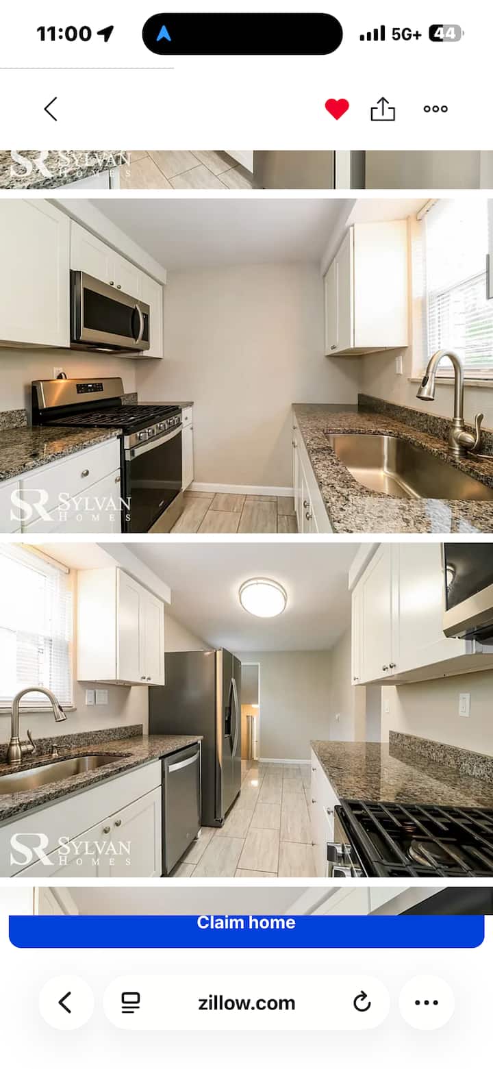 Quiet Home Near Parkway - Monroeville, PA