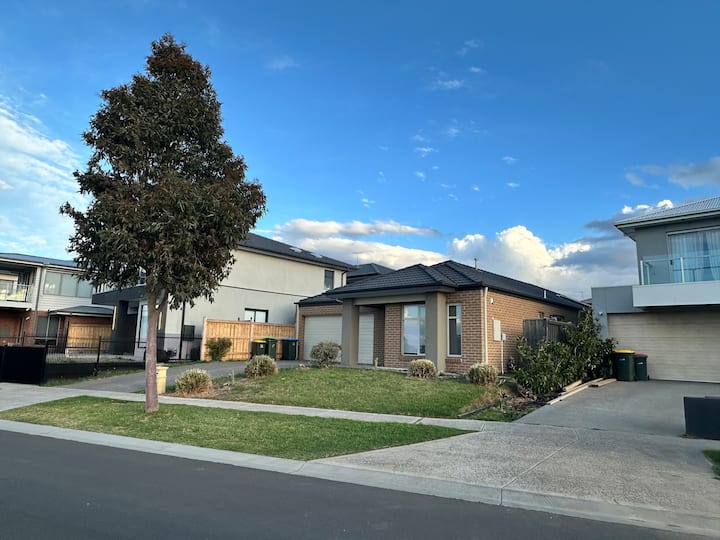 Relaxing Family Stay In Saltwater Coast - Point Cook