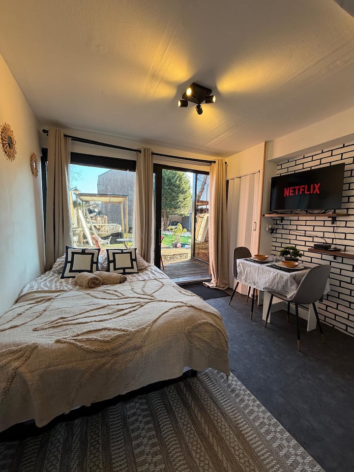 Le Mauroy - 800m Stade -Terrasse- Parking + Wifi - Lesquin