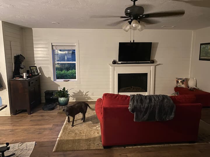 Lakefront, Private Dock, Sunroom, Deck, And Patio - Mistletoe State Park, Appling