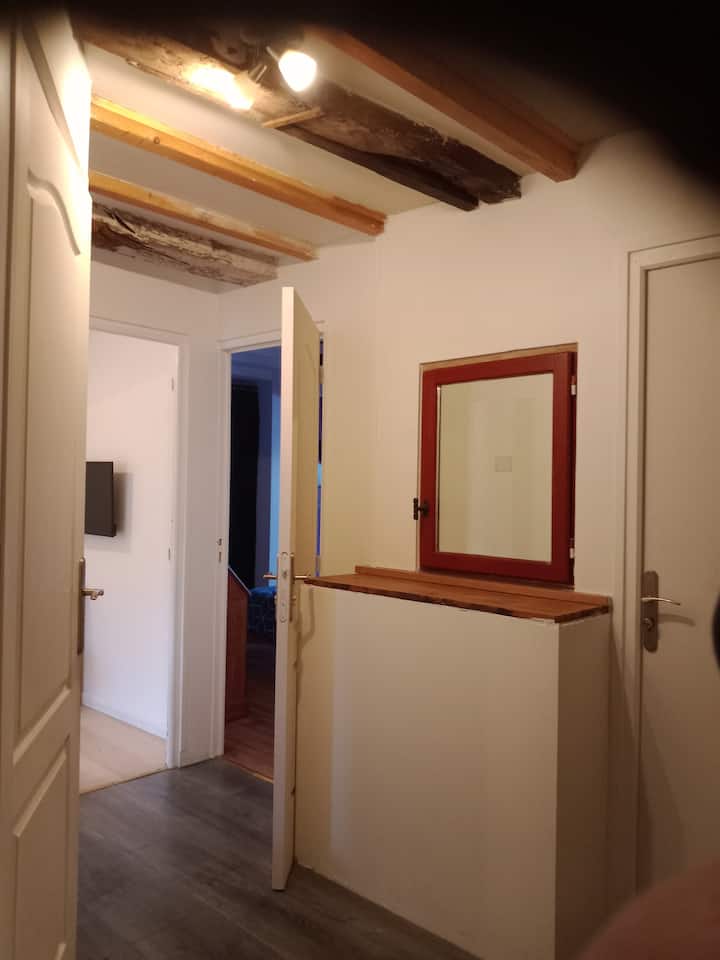 Appartement T1, Premier éTage. - Dol-de-Bretagne