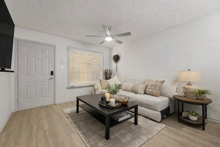 Fifa 2026 Stay • 2br Near At&t • Free Parking - Arlington, TX